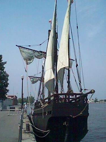 Shipping - 'Nina' Replica (#2) - Pictures of Rochester and Monroe ...
